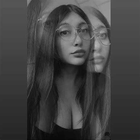 𝑽𝒂𝒍𝒆𝒏𝒕𝒊𝒏𝒂 𝑪𝒂𝒓𝒅𝒆𝒏𝒂𝒔 𝑹𝒐𝒋𝒂𝒔 Valentina Cardenas Rojas On Threads