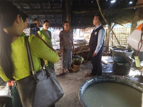 တောင်ကုတ်မြို့၌ စားသုံးသူများ ဘေးအန္တရာယ်ကင်းရှင်းစွာစားသုံးနိုင်ရေးအတွက် မုန့်တီဖတ်ထုတ်လုပ်ရောင