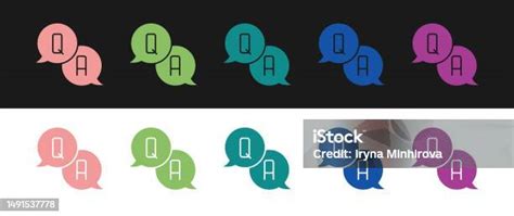 흑백 배경에서 격리된 질문 및 답변 아이콘으로 음성 거품을 설정합니다 Q 및 기호 Faq 기호 채팅 음성 거품 및 차트 벡터 Brand Name Online