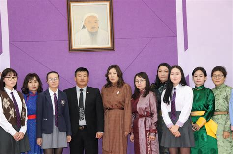 Хичээлийн шинэ мэнд хүргэе