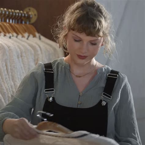 Easter Eggs In Taylor Swift Capital One Ad