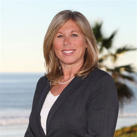 Linda Lukacs Is A Better Pick Than Jennifer Campbell In San Diego City