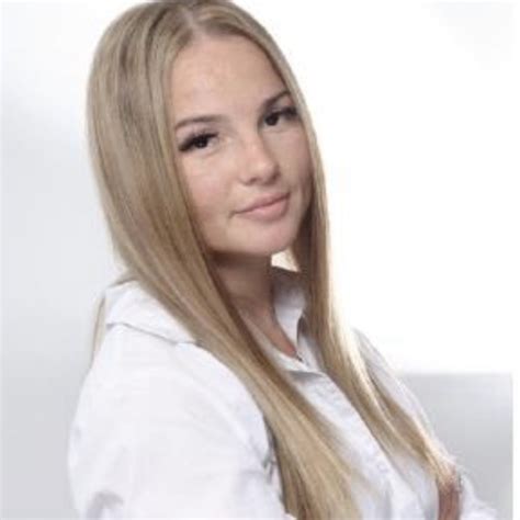 Fabienne Lang Kauffrau Im Groß Und Außenhandel Reisser Ag Xing