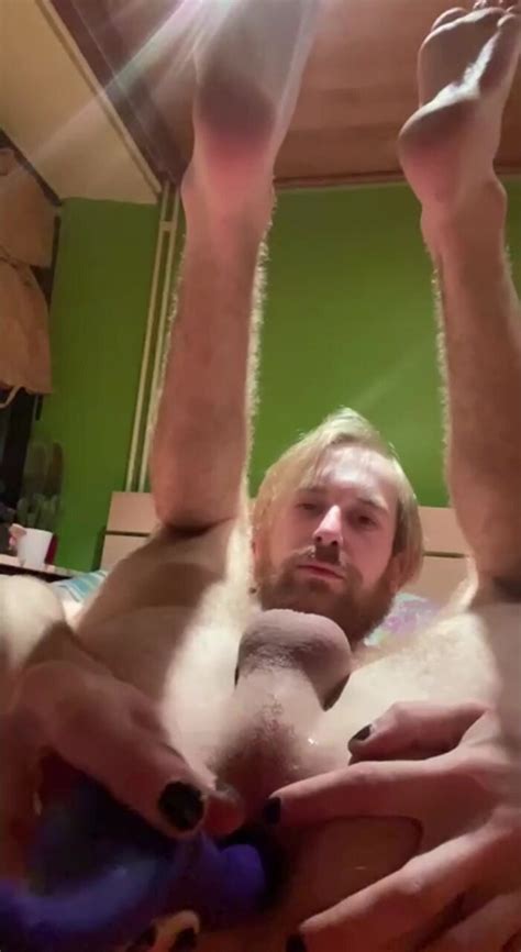 Stripper 6 Eating Cum