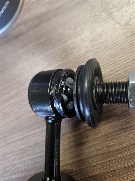 #26 Стойки заднего стабилизатора. — Geely Atlas (1G), 2,4 л, 2020 года ...