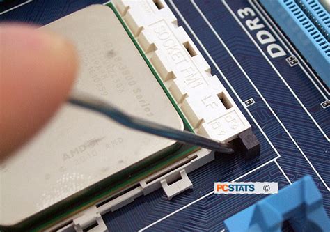 AMD A PCSTATS Review Inserting The Socket FM CPU Correctly