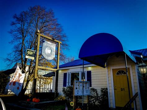 Hooligans Restaurant Home