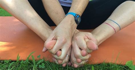 ერთ წუთიანი სავარჯიშო თითების გადაჯვარედინება რომელიც ჯანმრთელობას დაგიბრუნებთ