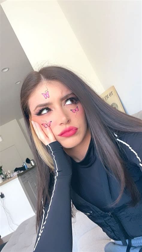 Pin By Dennis Keith On Chrissy Chrissy Costanza Chrissy Constanza Chrissy