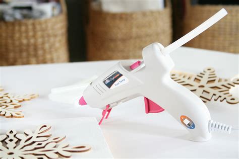 DIY Snowflake Winter Decor