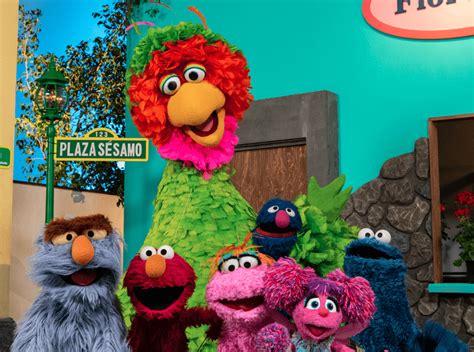 Plaza Sésamo Cumple 50 Años Llevando Educación Y Entretenimiento A Latam