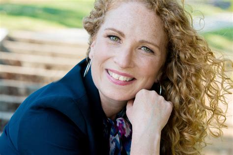 Sara Wegwitz Book Top Speakers