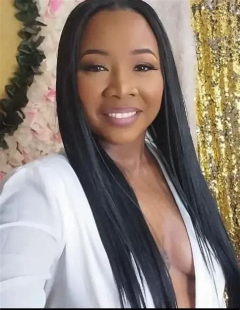 Lily Maxim Cover Girl