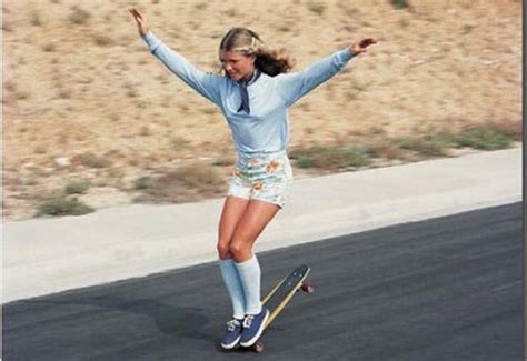 Ellen Oneil Skater Girl Atlantik Surf