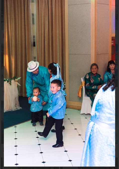 Н Алдарт эхийн 2 р одонгоор шагнагдлаа Урилга хүлээн авч бидний гэр бүлийн баярыг хуваалцаж