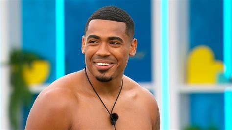 Love Islands Chloe Burrows Knows New Islander Tyrique Hyde