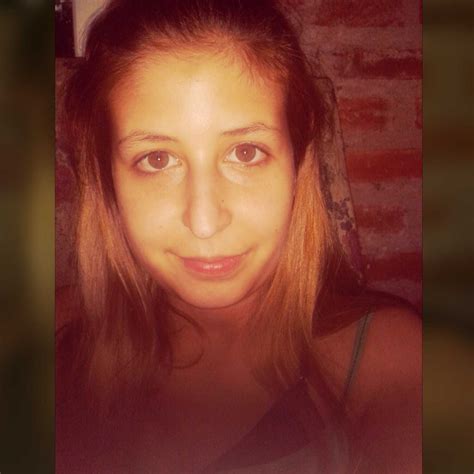 Nereida Flores Medium