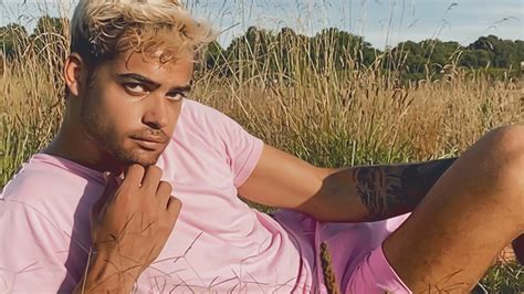 Jake Bain Former Football Player On Being Out As Gay In College Sports Teen Vogue