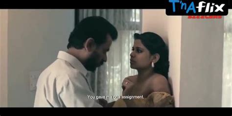 Sai Tamhankar Sexy Scene In Pune 52