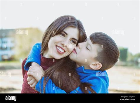 C Lins Maman Banque De Photographies Et Dimages Haute R Solution Alamy