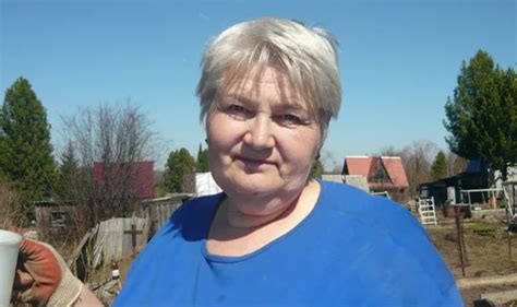 Галі в Італію зателефонувала молодша дочка і сказала що виходить заміж Жінка випросила у