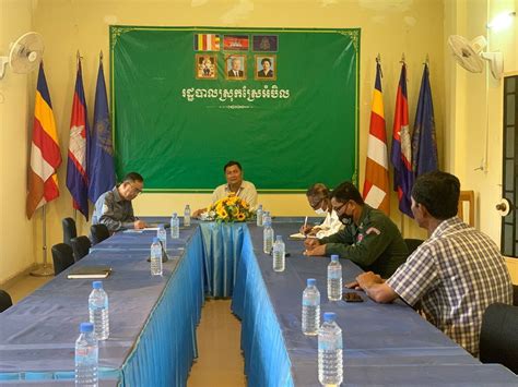 លោក ហុង ប្រុស អភិបាលរងស្រុក តំណាងលោក ជា ច័ន្ទកញ្ញា អភិបាល នៃគណៈអភិបាលស្រុកស្រែអំបិល