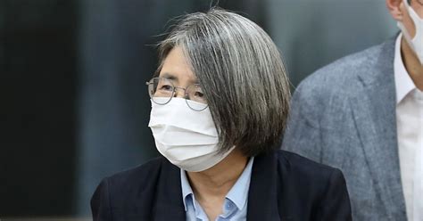 회의 참석하는 김영란 양형위원장