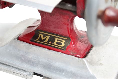 M B Red Global International B V