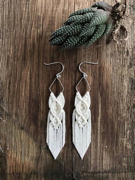 Pin de Stevie Ballow en Macrame | Joyería de macramé, Manualidades de ...