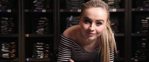 Blonde Actress Sabrina Carpenter K Wallpaper Download