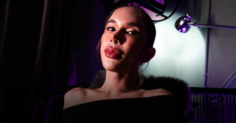 ครูแพรว กับนิยามของ เผ่านมงู และ อาชีพ Sex Creator Sum Up