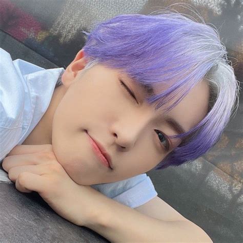 Pin De 𓆡 𓈒ㅤׂ Em ︎ Mirae Sul Coreano