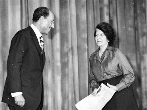 زينات صدقى تزوجت أحد الضباط الأحرار وعبدالناصر توسط للصلح بعد الطلاق عين