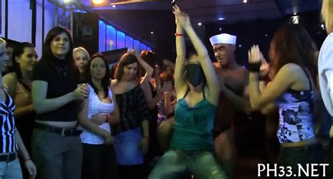 Naughty Exhange Of Pussies Eporner