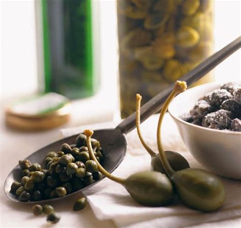 Каперсы — что это такое, фото и с чем это едят