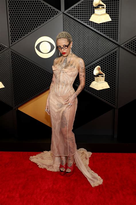 Doja Cat 2024 Grammys Dress Vogue Min Ardenia