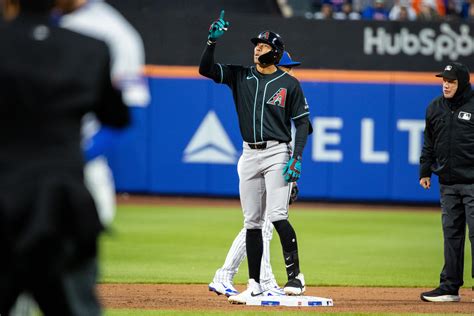 Rodríguez Vence A Mclean En Revancha Del Clásico Mundial Diamondbacks