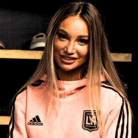 Monika Fox Biography Wiki