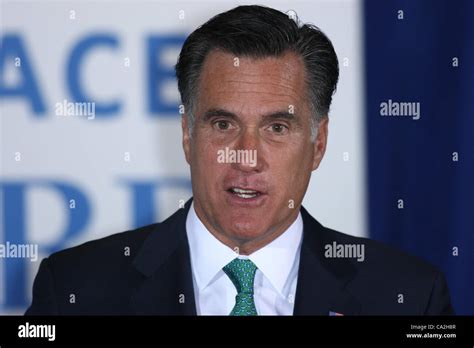 Mitt Romney Mitt Romney Campaign Event San Deigo California Usa 26