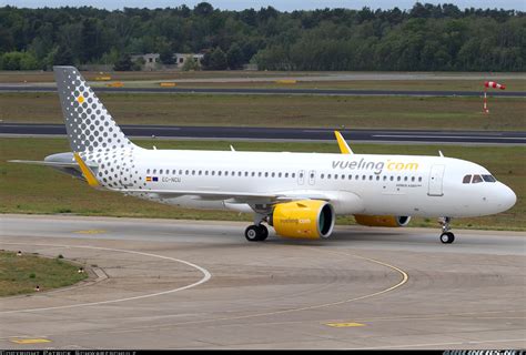 Airbus A320 271n Vueling Airlines Aviation Photo 7091663