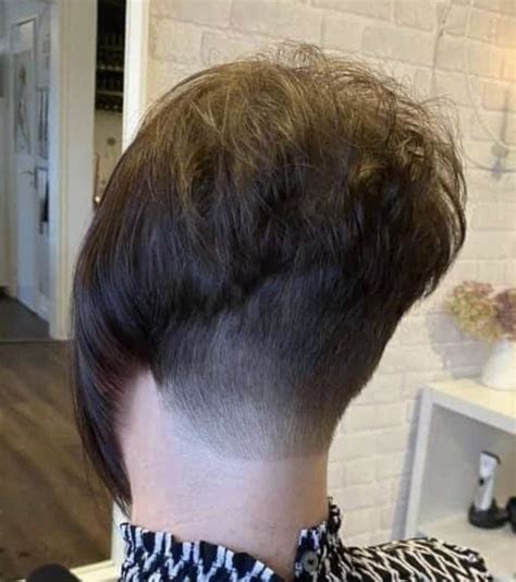 Pin By Debbie Hawkins On Inverted Bob Short Hair Cuts Really Short Hair Short Stacked Bob