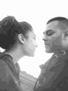 Lip Biting Kiss S Tenor