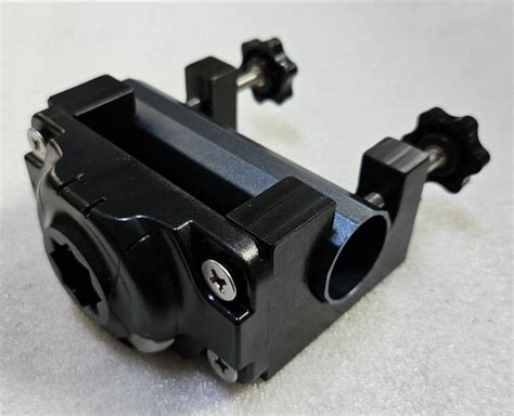 제이앤비 착탈형 파이프 마운트