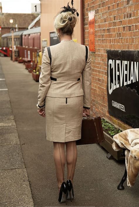 Dress With Stockings Outfit Stocking Bumps Hose Under Trousers