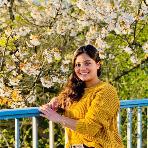 Actress Vanesa Gallage Biography News Photos Videos Nettv4u