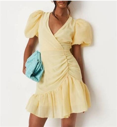 Сукня — ціна 680 грн у каталозі Короткі сукні Купити жіночі речі за доступною ціною на Шафі