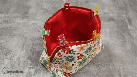 Sewing Tutorial Small Zipper Bag For Cosmetics