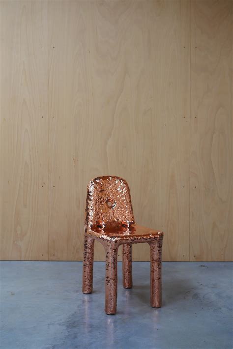 Nanocrystaline Chairs That Grow Themselves From Copper