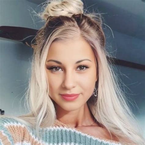 Jessak Jesalove Photos And Videos On Glamino