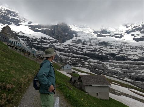 2일차 스위스 신혼여행 융프라우 신라면 융프라우 하이킹 포토존 37번 코스 폴보덴제 벵엔 산악열차 멘리헨 케이블카 멘리헨 전망대 그린델발트 맛집 인도커리
